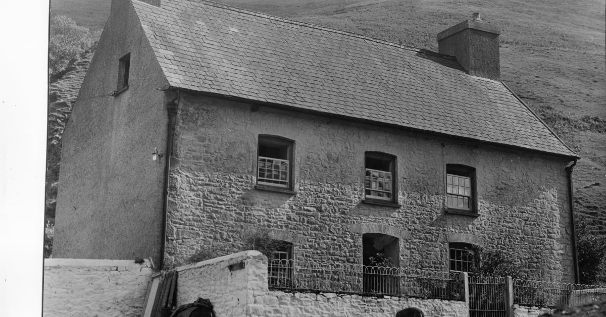 Ystradffin farmhouse, Rhandirmwyn, Carms. | People's Collection Wales